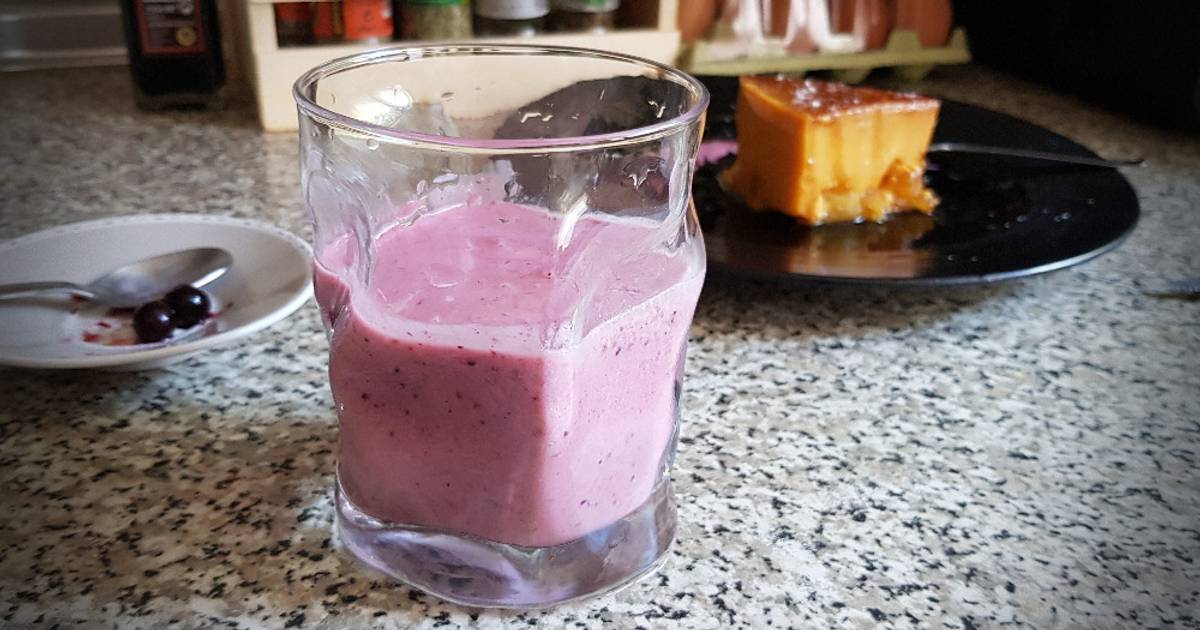 Batido de Frutos Rojos Receta de Montse Casellas - Trasteamos en mi ...