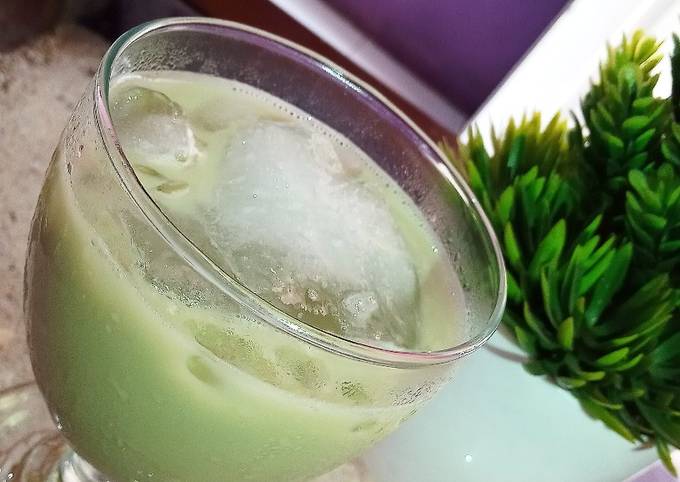 Resep Es Susu Green Tea oleh Shanum Aisha - Cookpad