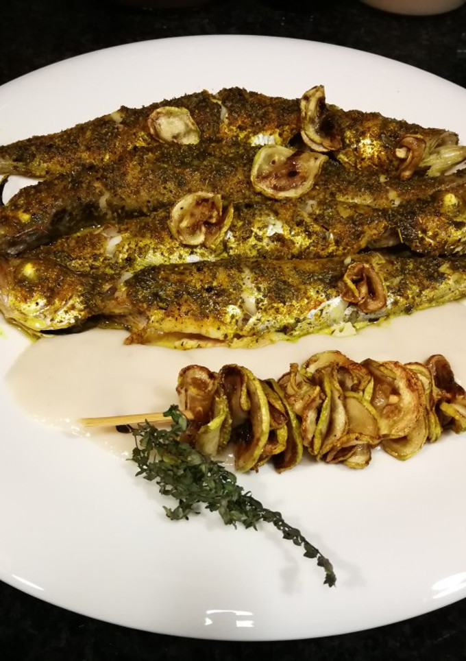 Melvas A Las Especias Con Salsa Ligera De Alubia Blanca Receta de ...