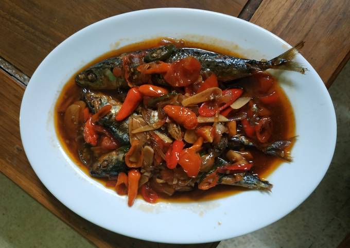 Resep Ikan Pindang Bumbu Sarden Oleh Niken Indira Cookpad