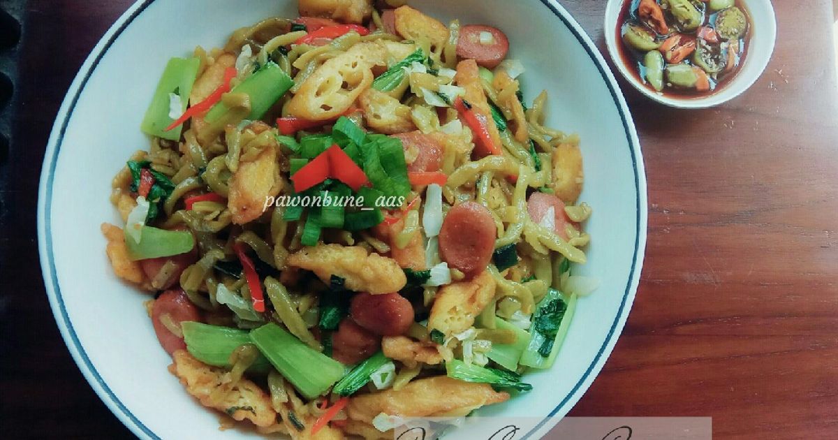 Resep Mie Goreng Capcay (Ndeso) 😄 oleh pawonbune_aas - Cookpad