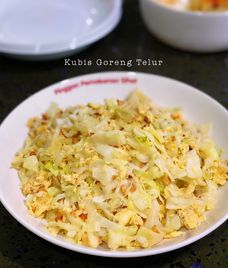 Resepi kobis goreng yang simple, cepat dimasak & sedap