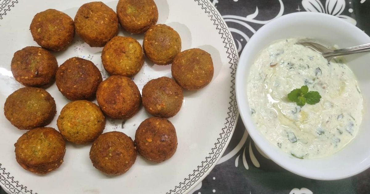 Protein Rich Cheesy Falafel With Tzatziki Dip Recipe by Kumkum ...