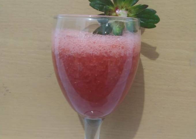 Resep Jus Strawberry oleh Wieke Ndut - Cookpad