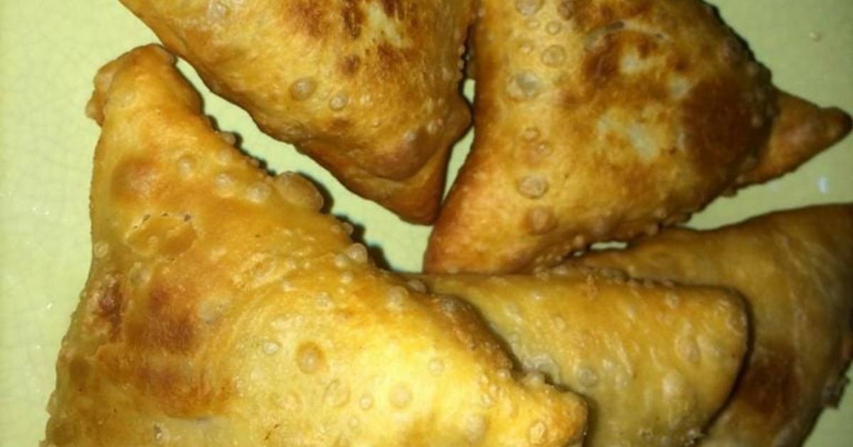 Resep Samosa Kentang dan Wortel oleh Dhanislicious - Cookpad