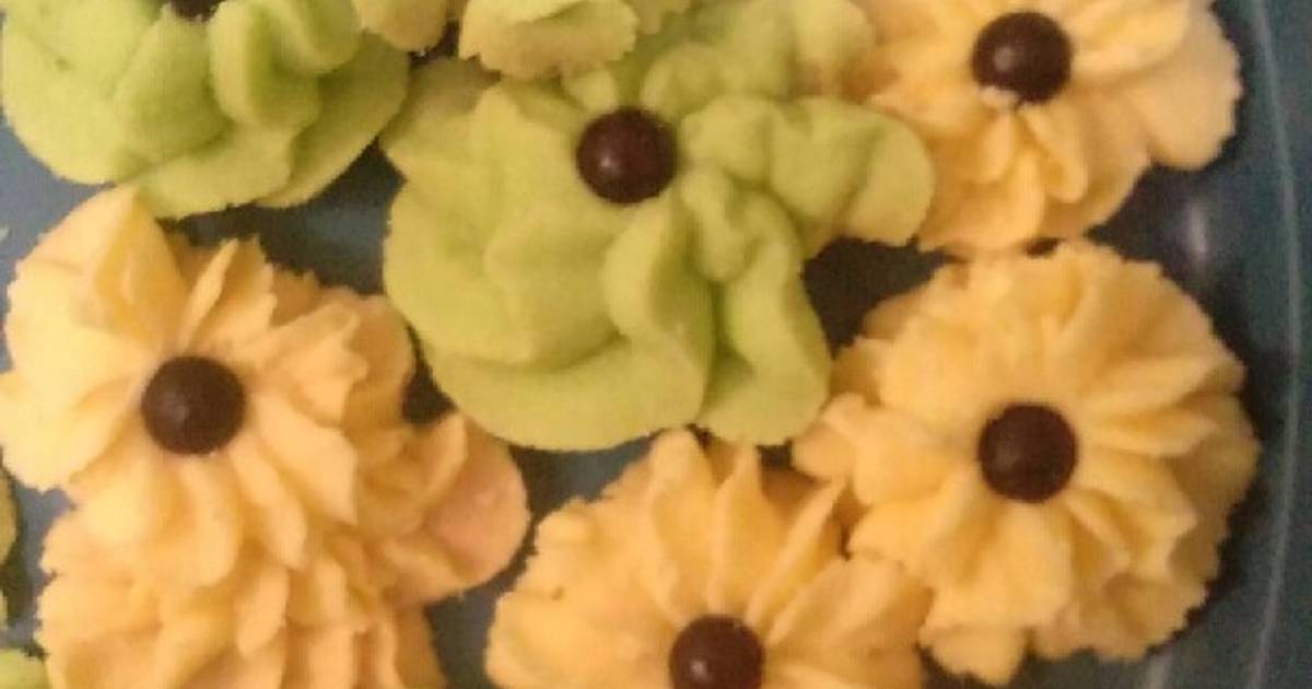 Resep Kue semprit mawar susu oleh Mama Syifa - Cookpad