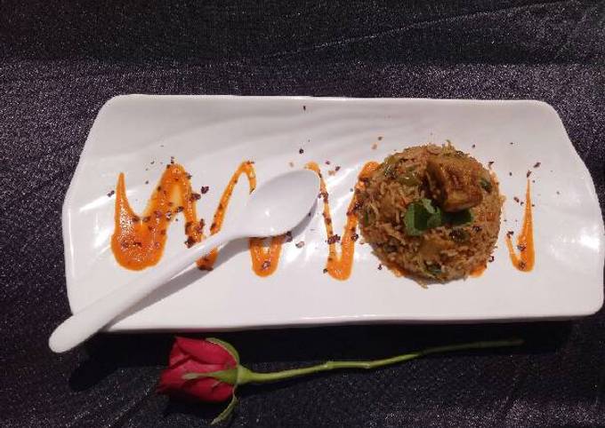 Soya chaap Fried Rice Recipe by Kanchan Gola - Cookpad