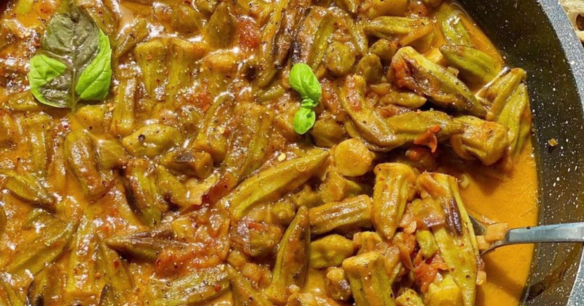Μπάμιες με ντομάτα στο τηγάνι Συνταγή από τον/την Frida Laskaj Hajdari ...