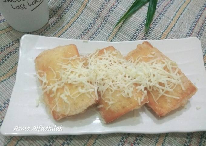 Resep Crackers goreng isi tape & keju oleh Dapoer Asfa - Cookpad Resep Crackers goreng isi tape & keju oleh Dapoer Asfa - Cookpad