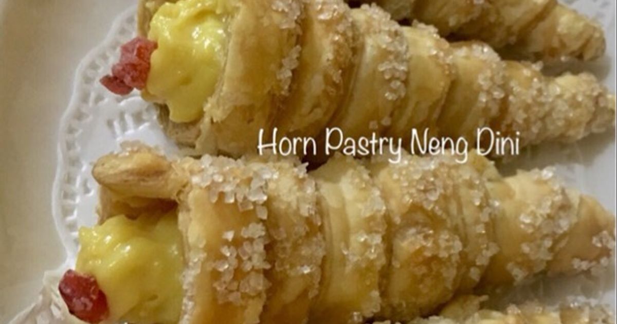 Resep Horn Pastry A La Neng Dini oleh Dini Fajarullia - Cookpad
