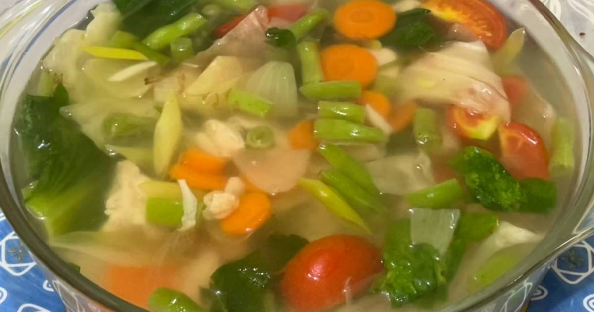 Resep Sup Ayam Sayur oleh Rully Andrianto - Cookpad