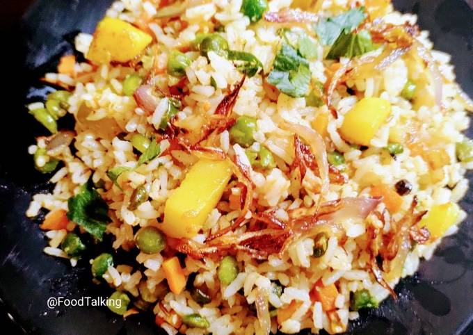 Instant Veggies Biryani Recipe by Dr. Madhumita Mishra - Cookpad