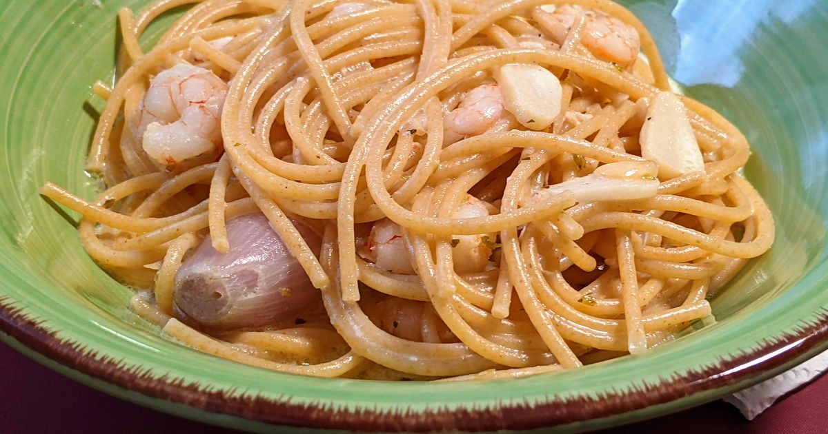 Spaghetti Con Gambas Al Ajillo En Salsa Camembert Receta de Jesús Ruiz ...
