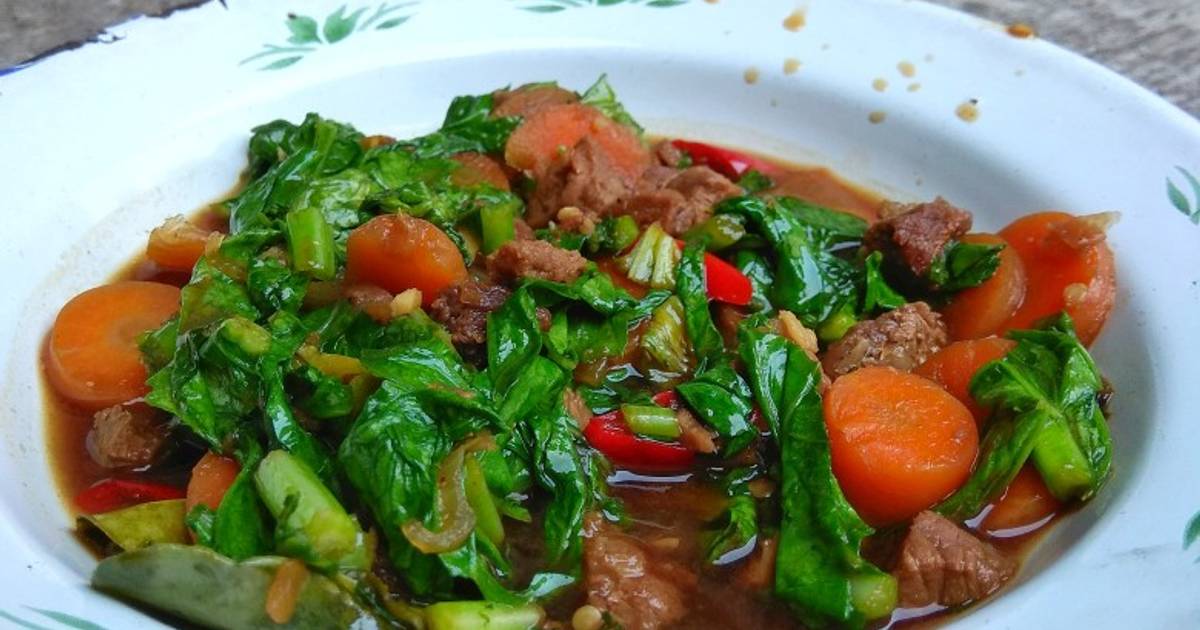 Resep Sayur sawi dan daging oleh Saluna Mahira - Cookpad