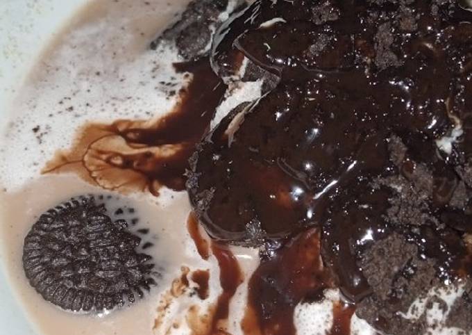 Resep Es Milo Oreo oleh kintamnurselly - Cookpad