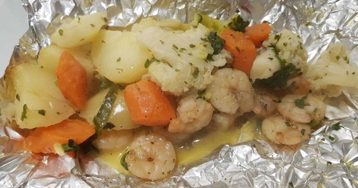 Resep Garlic shrimp& potato hash foil pack oleh Ivon Susanthy Miliangan ...