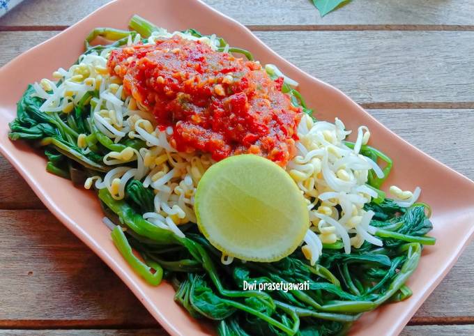 Resep Plecing kangkung oleh Dwi Prasetyawati - Cookpad