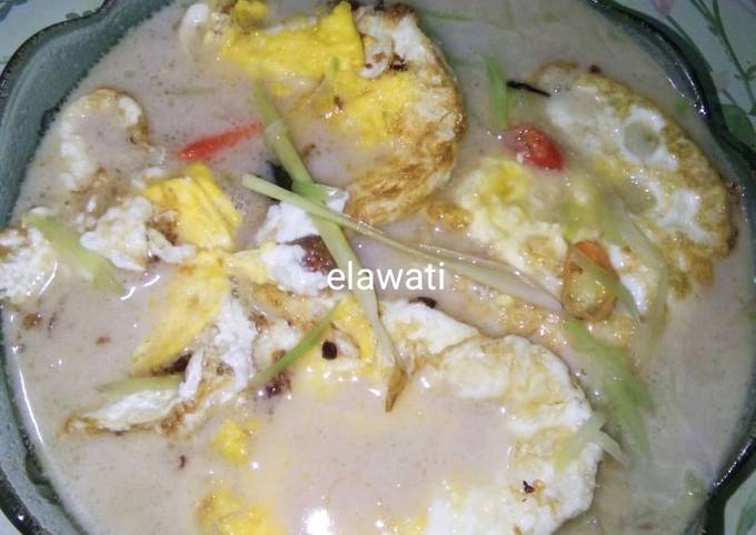 Resep Lodeh Telur Ceplok oleh ELL - Cookpad