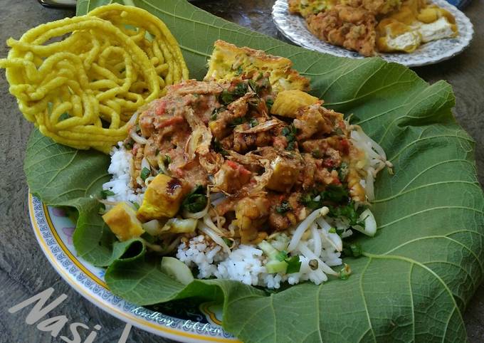 Resep Nasi Lengko Khas Cirebon oleh Hadleny Kitchen - Cookpad