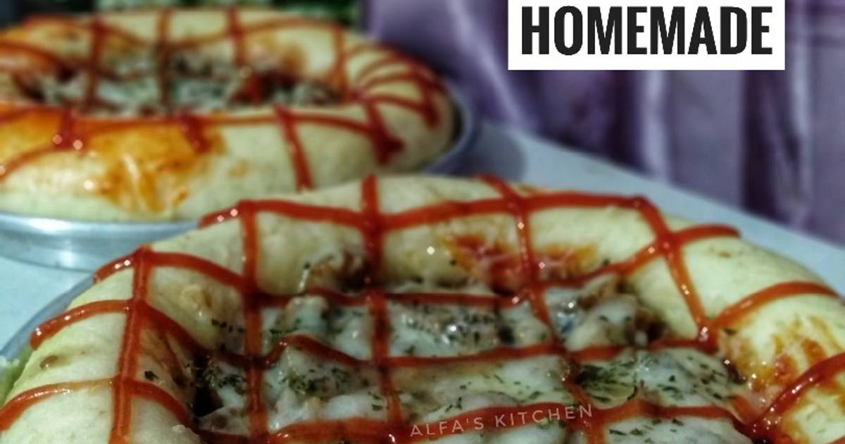 Resep Pizza Gemoy Super Praktis oleh Latifah Indrawati - Cookpad