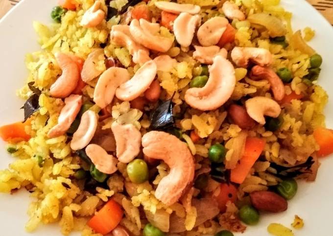 Dry fruits Poha Recipe by Rajput Amita Singh - Cookpad