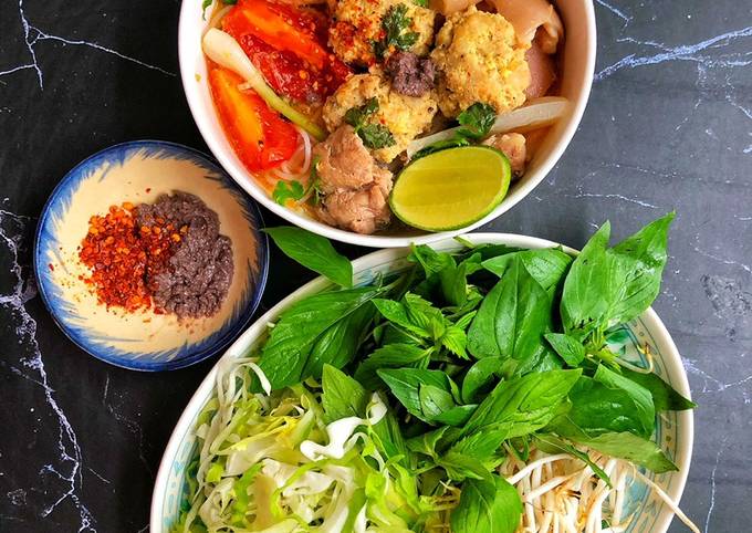 Cách Làm Món Bún Riêu Ban Mê | Bún Riêu Buôn Mê Thuột của Nguyễn Hoàng ...