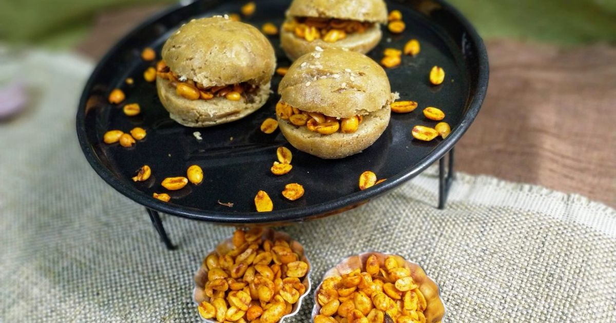 Bun Butter Congress 😄 Recipe by Soumya Pai - Cookpad