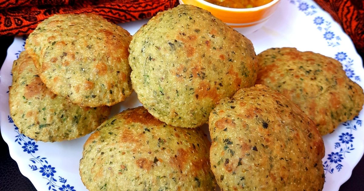 Methi Puri Recipe by Swati Keshri 👩‍🍳 - Cookpad