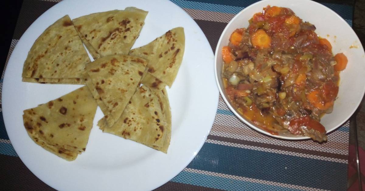 Chapati and chicken Recipe by Wambui Koimburi - Cookpad