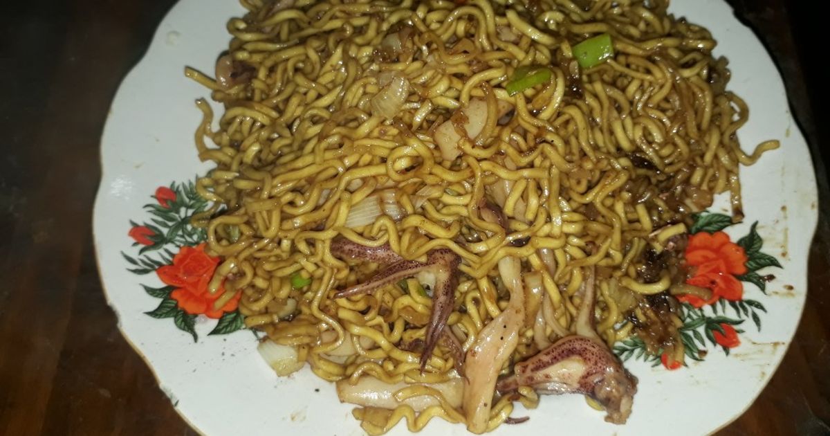 Resep Mie Goreng Cumi#Bikinramadanberkesan oleh Wulan Windy - Cookpad