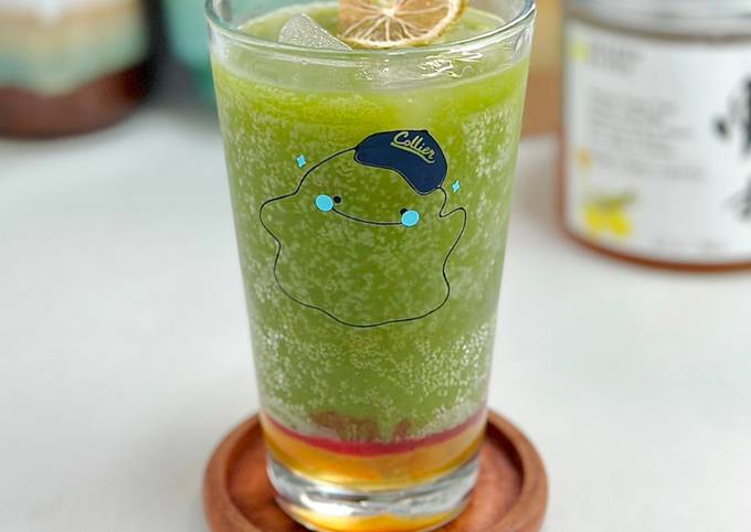 Resep Yuzu Berry Matcha Soda 🍓💚 oleh Febriyana | IG: @febbriyana - Cookpad