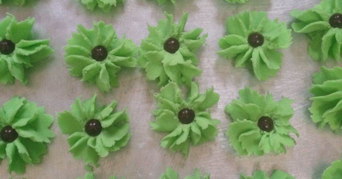 Resep Kue Sagu Pandan oleh Almha - Cookpad