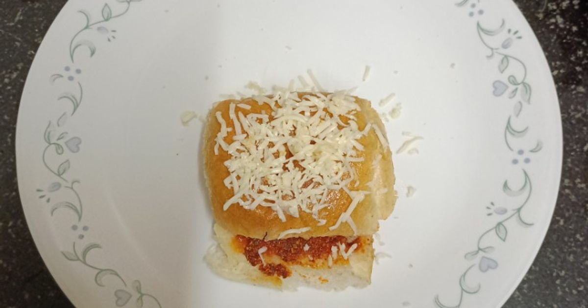 Cheesy Peri Peri Stuffed Pau Recipe by Bina Samir Telivala - Cookpad