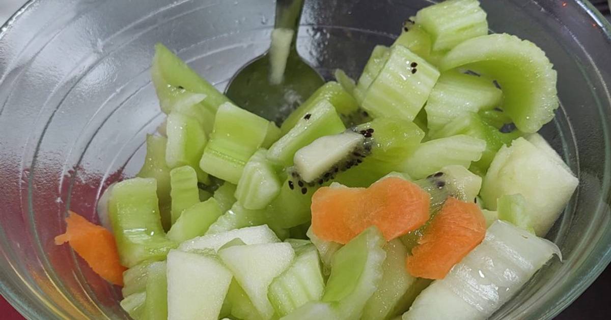 Ensalada de apio y fruta Receta de Cristina Reyes- Cookpad
