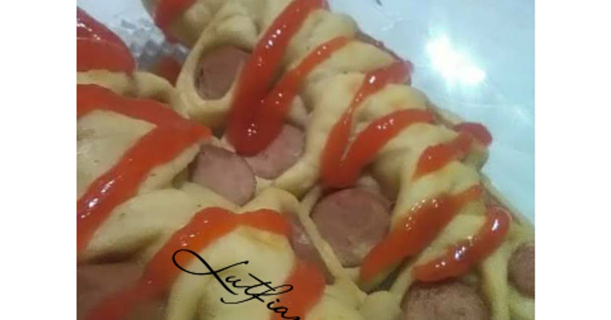 Resep Roti sosis caterpillar *bunga* magic com oleh Lutfia Nur - Cookpad