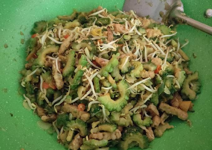 Resep Tumis pare tempe dan tauge oleh Yulia Lia - Cookpad