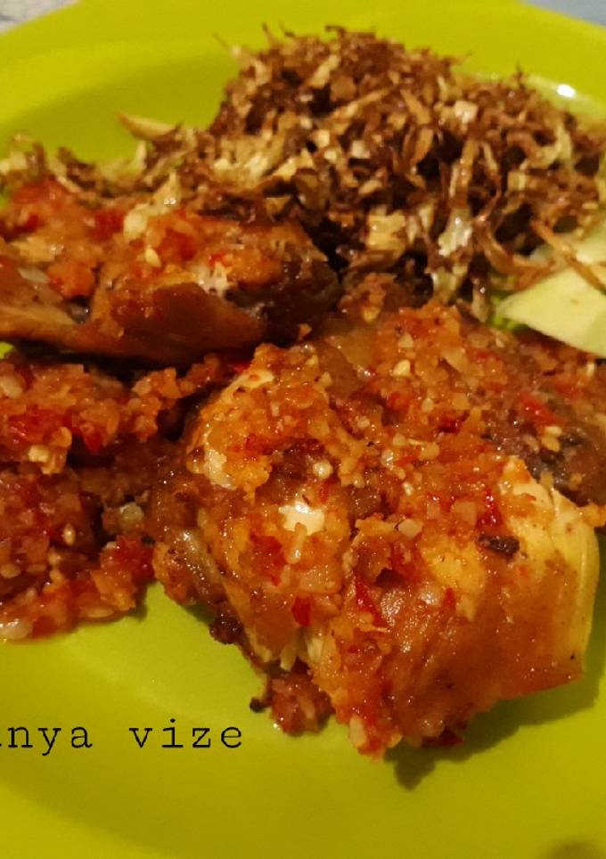 Resep Resep pecel ayam pak gembus oleh Bundanya Vize - Cookpad