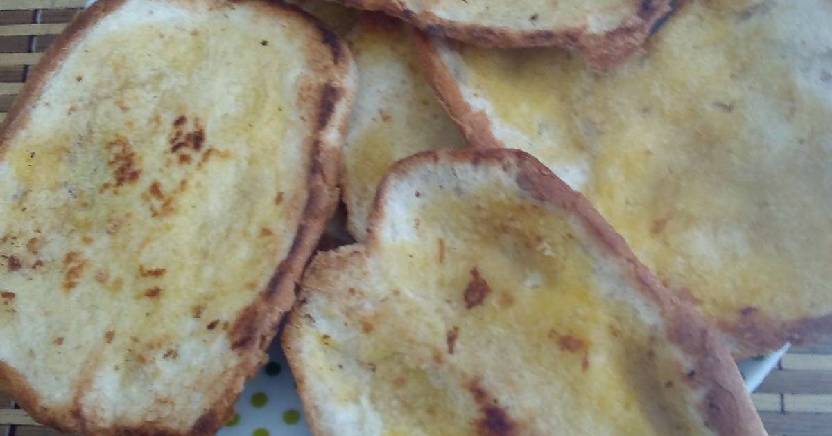 Pan tostado con mantequilla Receta de Mercedes Huaman Flores- Cookpad