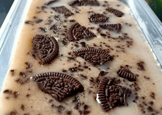 Resep Pudding oreo susu creamy oleh Sekar Dewi Salim - Cookpad