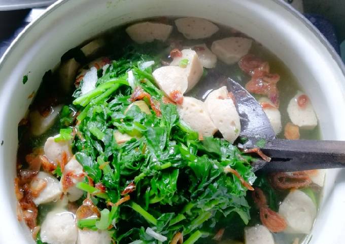 Resep Sup Bakso Selada Air oleh Itsnoralaure - Cookpad