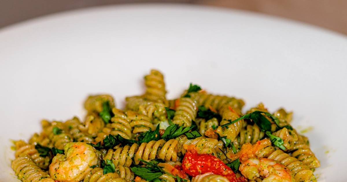 Ricetta Fusilli di Legumi con Mazzancolle Rosa, Pesto di Prezzemolo e ...