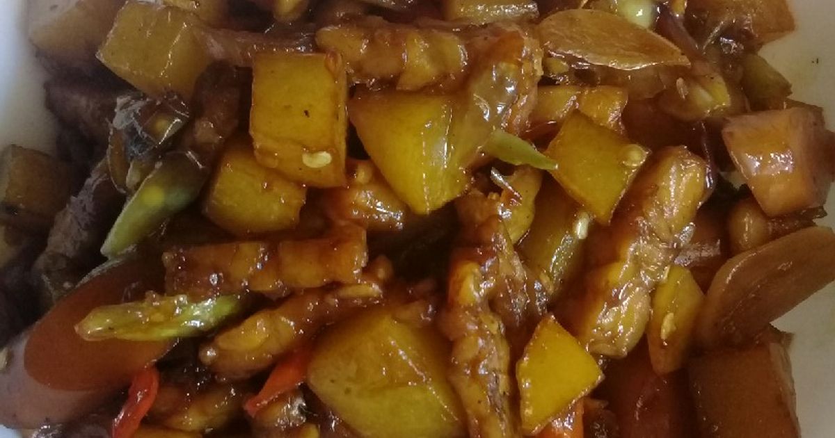 Resep Oseng Tempe Kentang Sosis. Anti Ribet oleh Il____ma - Cookpad