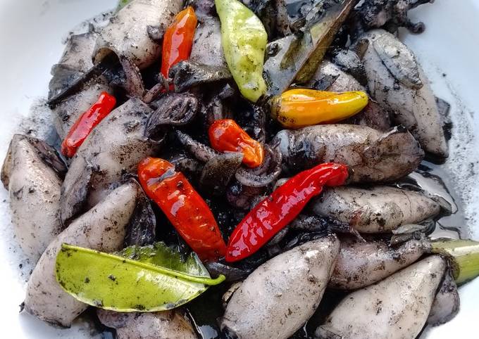 Resep Cumi masak hitam oleh Peppy Ispriani - Cookpad
