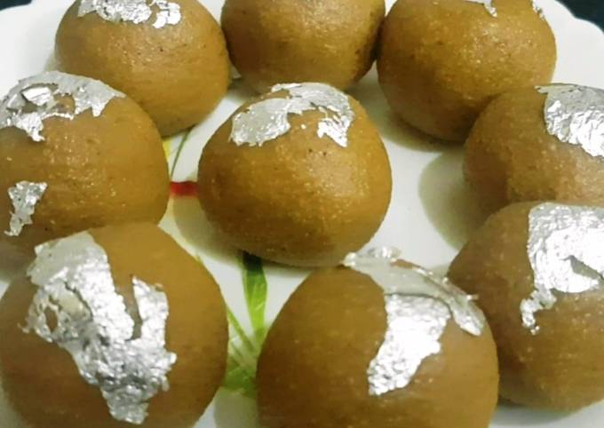 Sattu ke Ladoo Recipe by Safina Khan - Cookpad