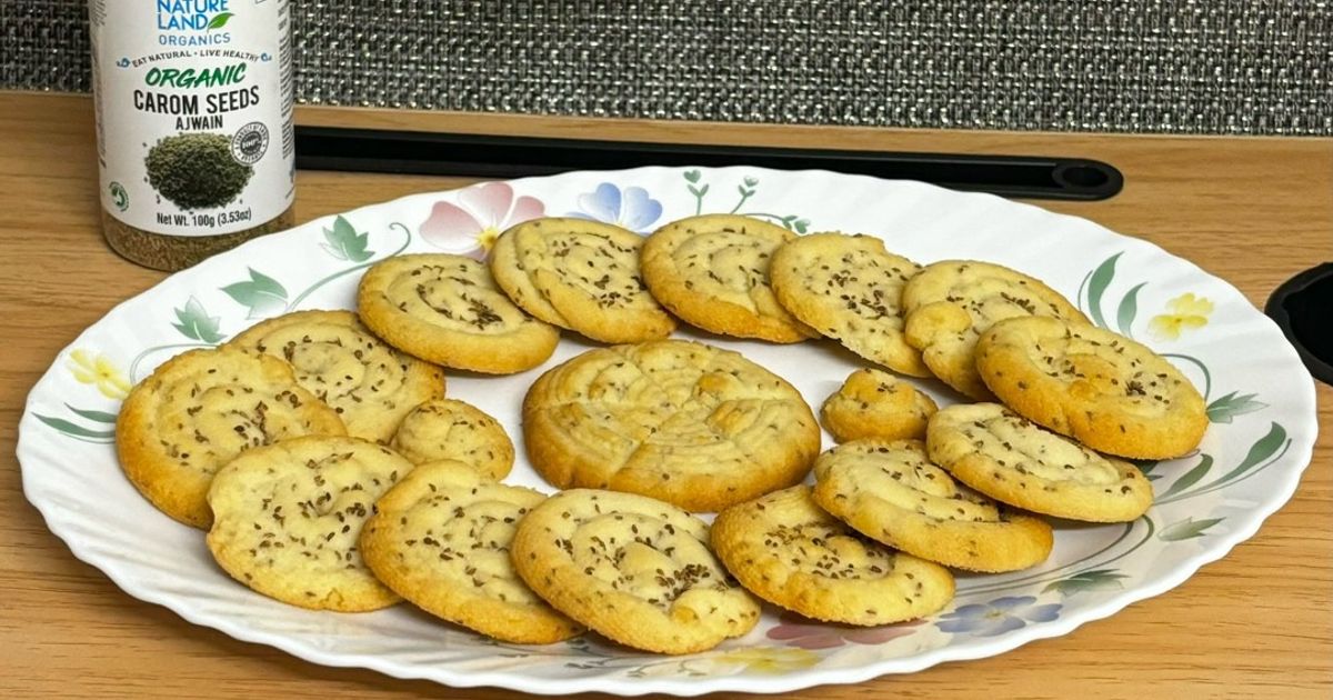 Eggless Ajwain Cookies Recipe by Rosalyn John - Cookpad