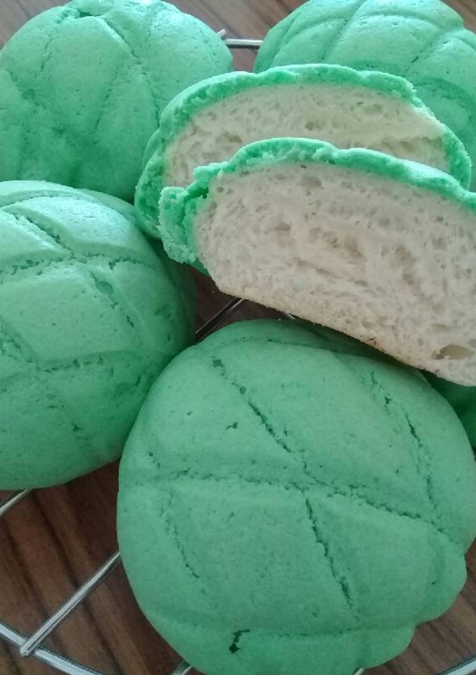 Resep Pandan melon bread oleh Dedin Puspitazarie - Cookpad