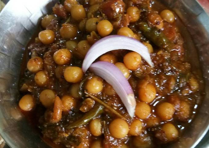 Safed vatana usal Recipe by Sneha Lad - Cookpad