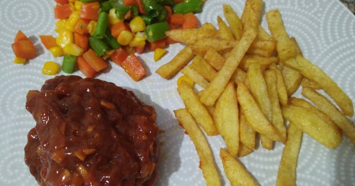 Resep Fire chicken sauce BBQ and sauted vegetables with french friesh ...