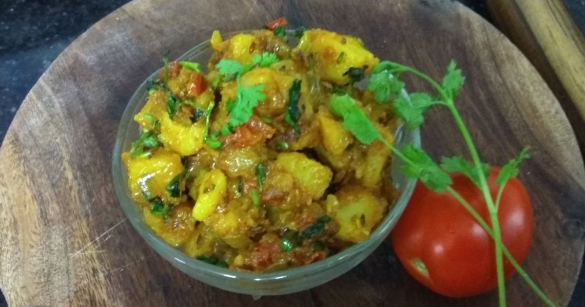Tomato Aloo Dry Sabji Recipe by Suvas Shah - Cookpad