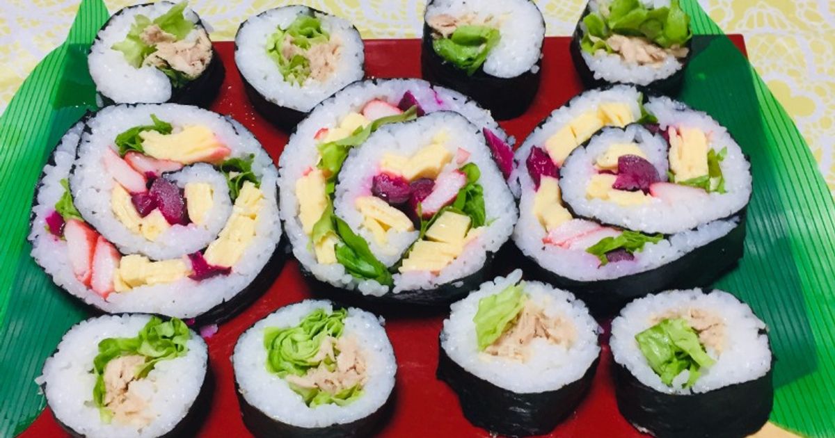 Japanense Sushi Spiral Vc Uramaki De Atún Con Lechuga!! Receta de yenit julia tajiri- Cookpad